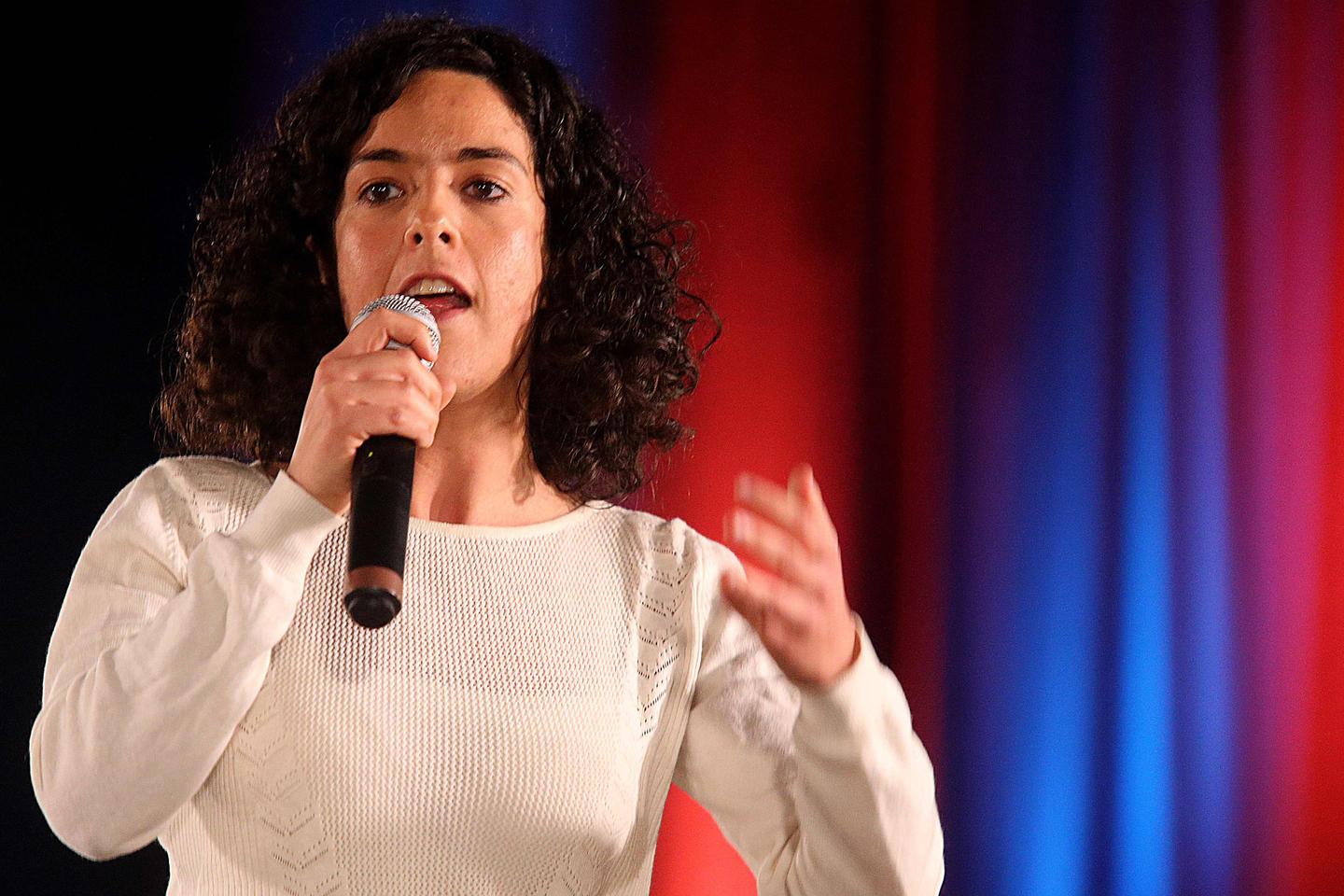 Elections européennes : Manon Aubry (LFI) se démène pour se faire ...