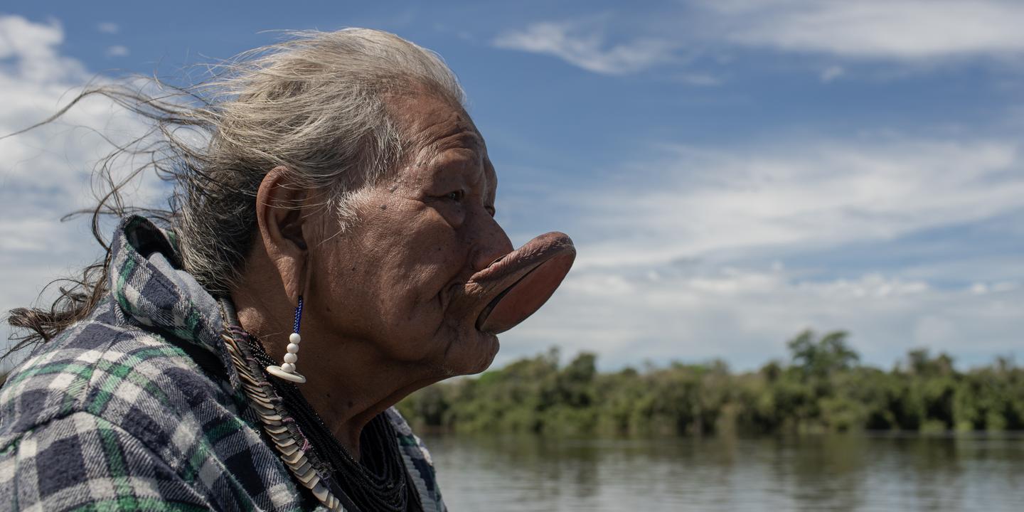 Raoni en Europe : une tournée sous influence