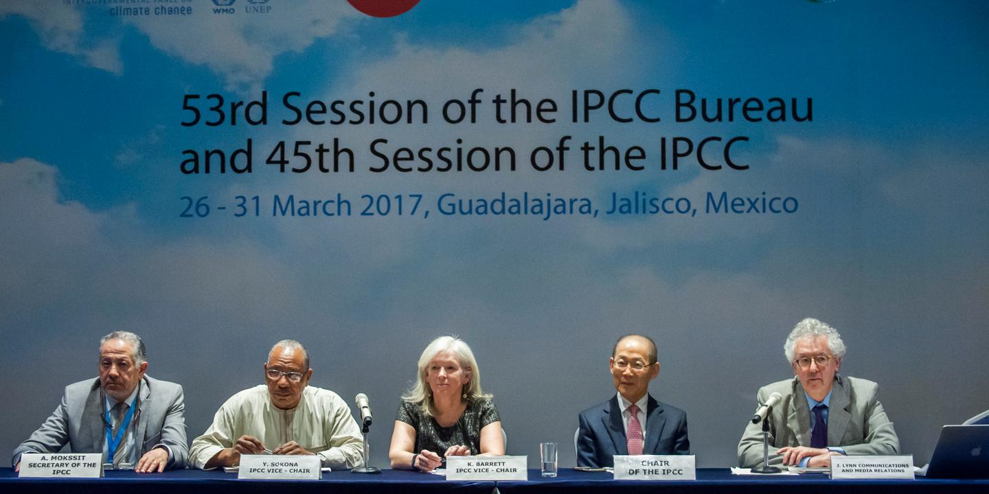 « Consensuel, le GIEC intègre toutes les “parties prenantes”, y compris ...