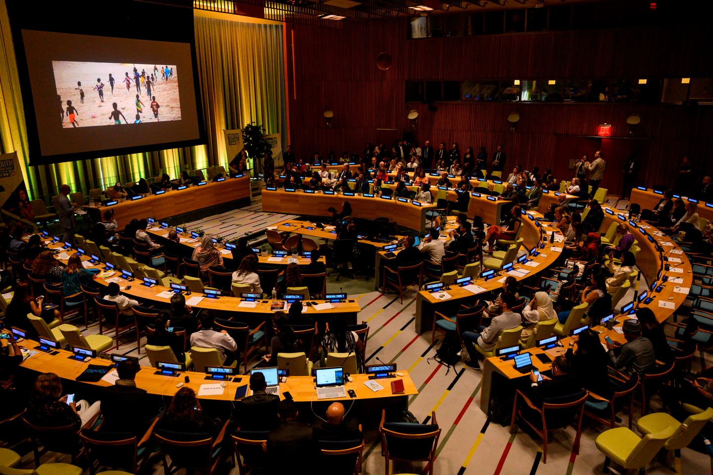 A l’ONU, des jeunes de 150 pays proposent des solutions contre le ...