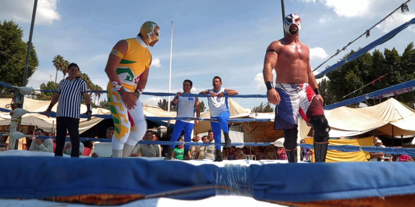 « Luchadores », ou les combats de catch comme soupape du quotidien au ...