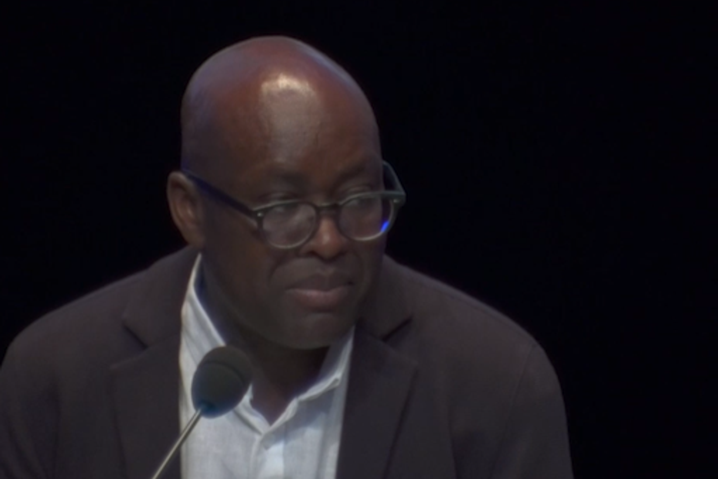 Achille Mbembe : « Les débats autour de l’identité participent aux ...