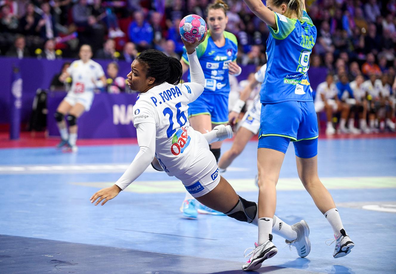 Mondial de handball féminin : Pauletta Foppa, la « météorite » des Bleues
