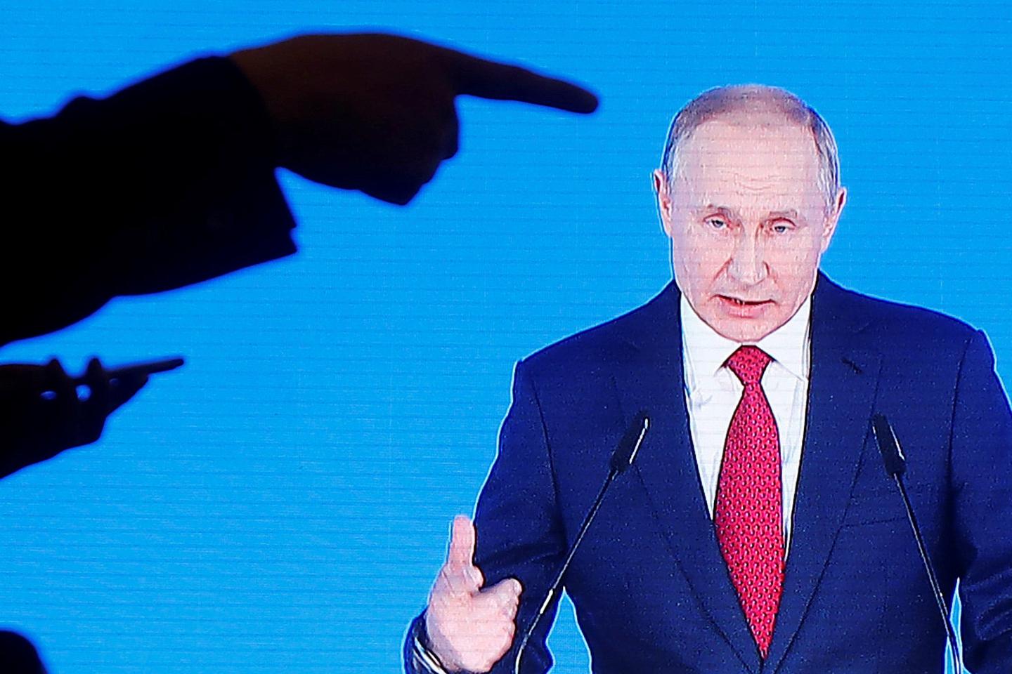 Russie : Vladimir Poutine organise la suite de son pouvoir