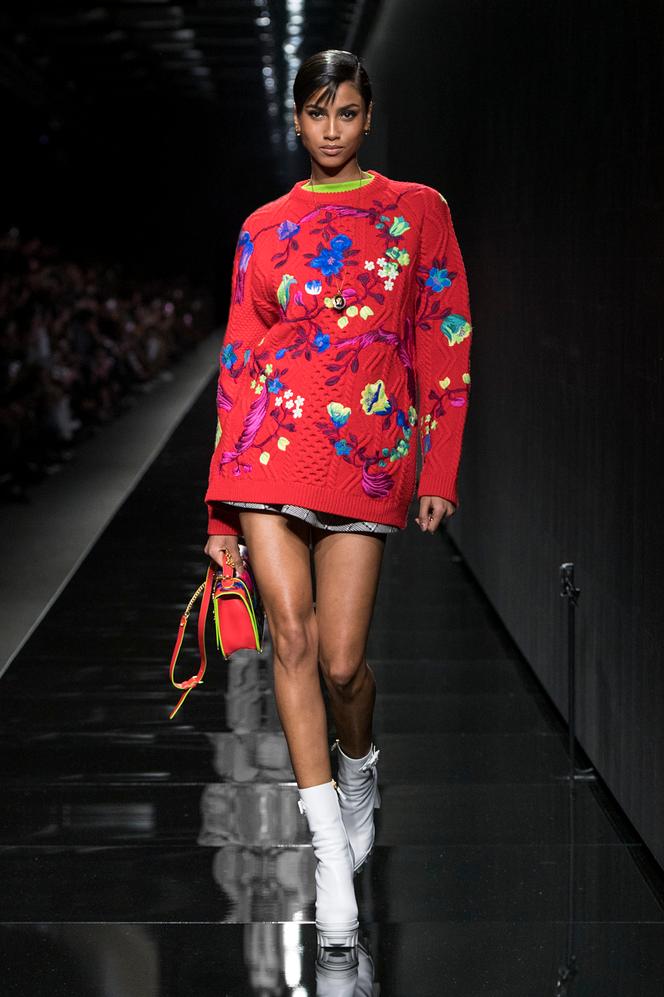 Des femmes fortes chez Versace