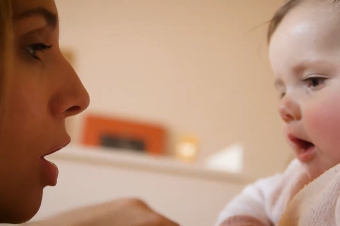 Comment les bébés apprennent à parler