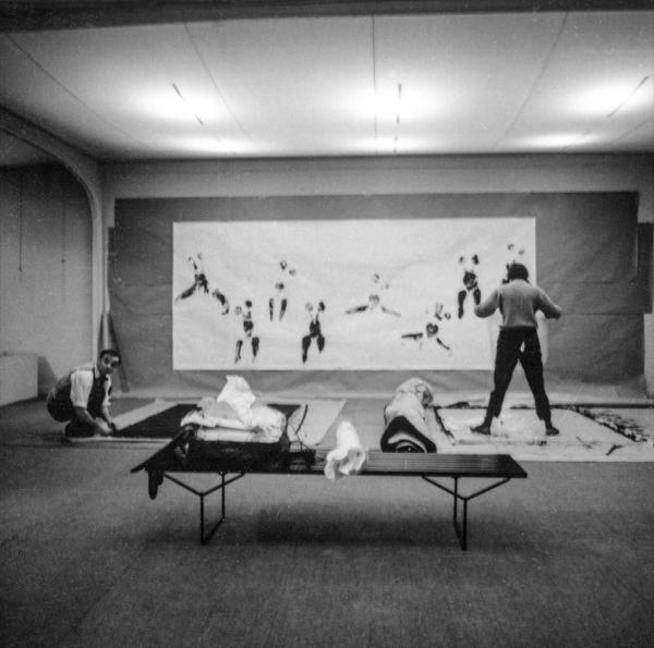 Les « anthropométries » scandaleuses d’Yves Klein