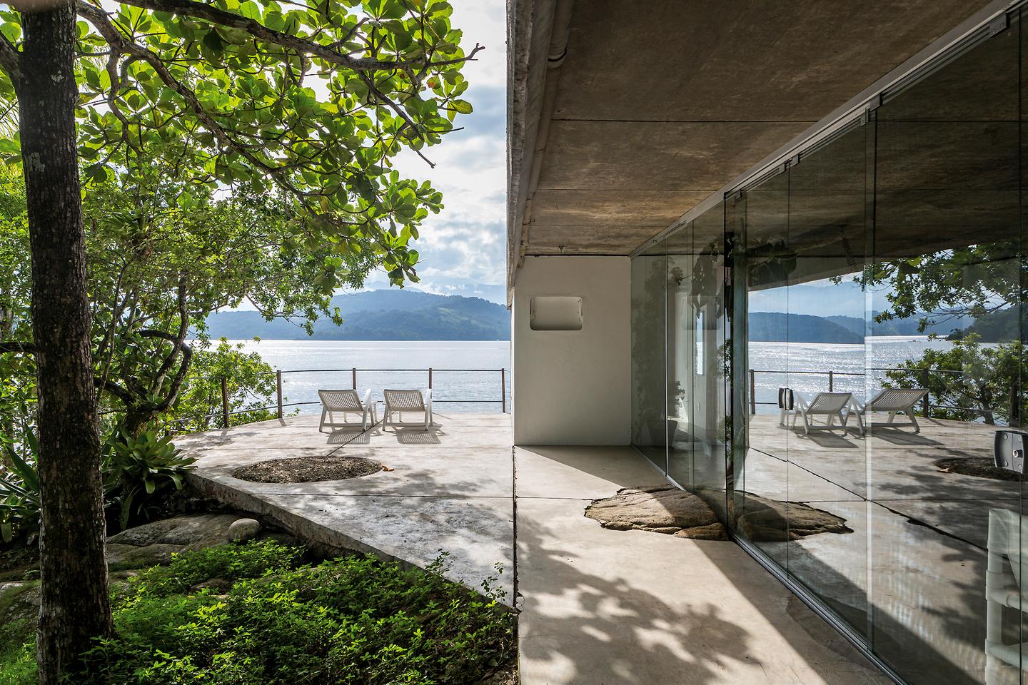 Architecture : Stéphanie Bru et la Casa Gerber à Angra dos Reis