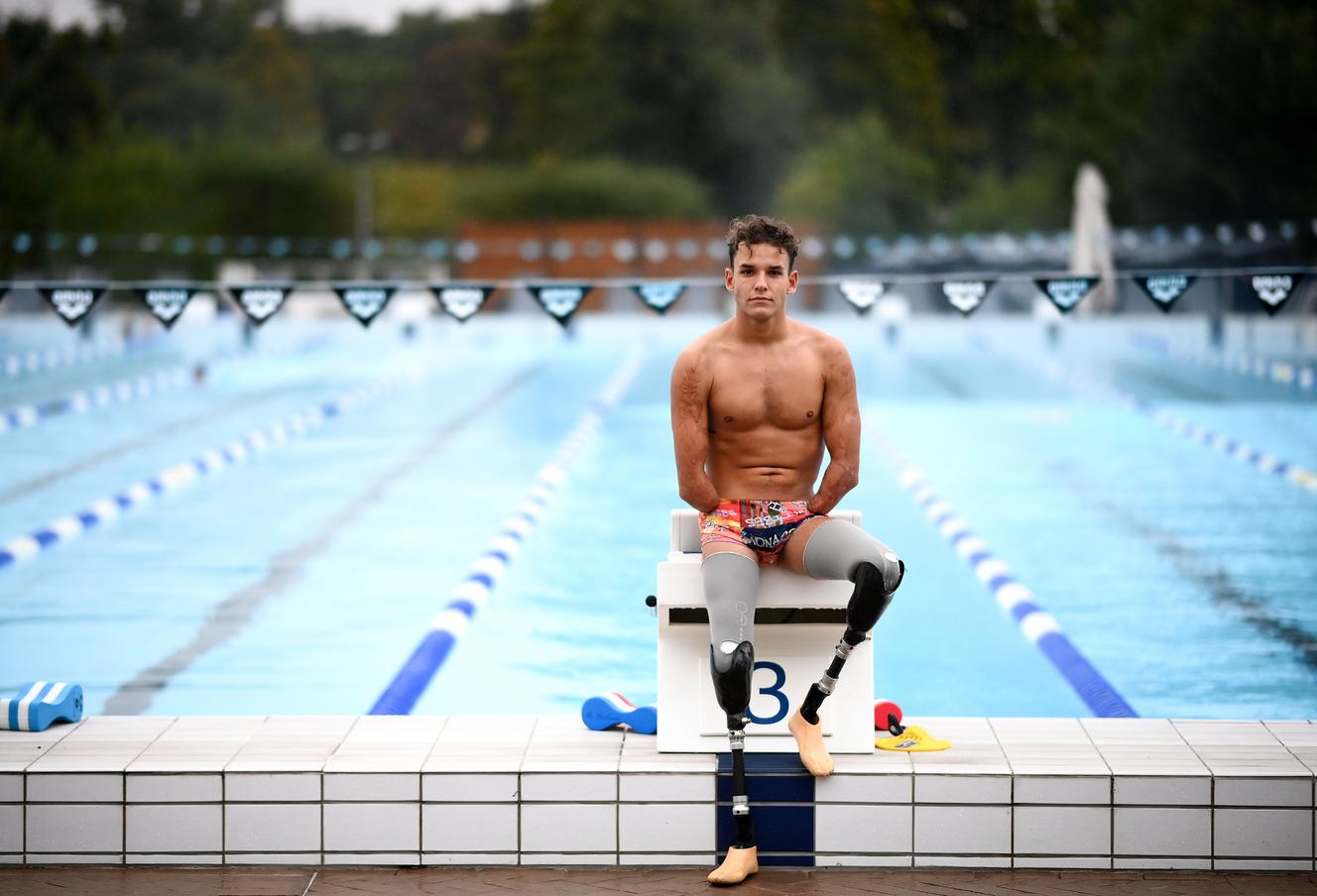 Le défi fou de Théo Curin, handi athlète et nageur d’altitude