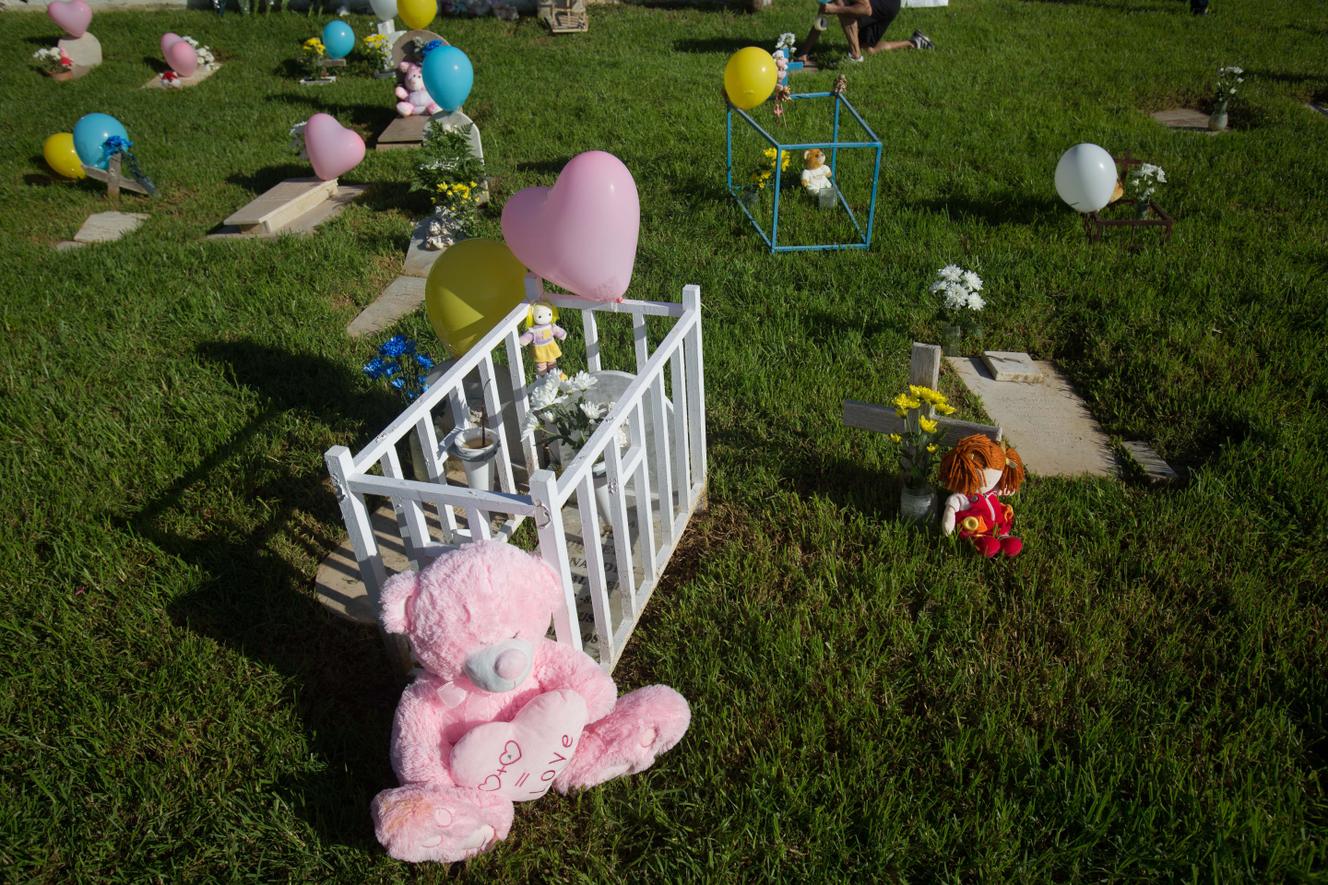 « Mort-né, mais né quand même » : sur Instagram, des photos de bébés ...