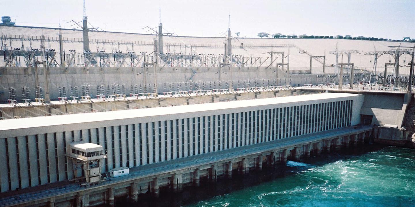 Barrage Dassouan La Première Fois Que Le Monde La écrit