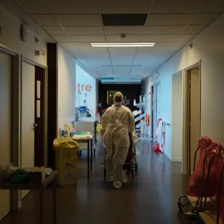 Covid-19 : à l’hôpital d’Arras, un cluster à l’origine de « quinze ...