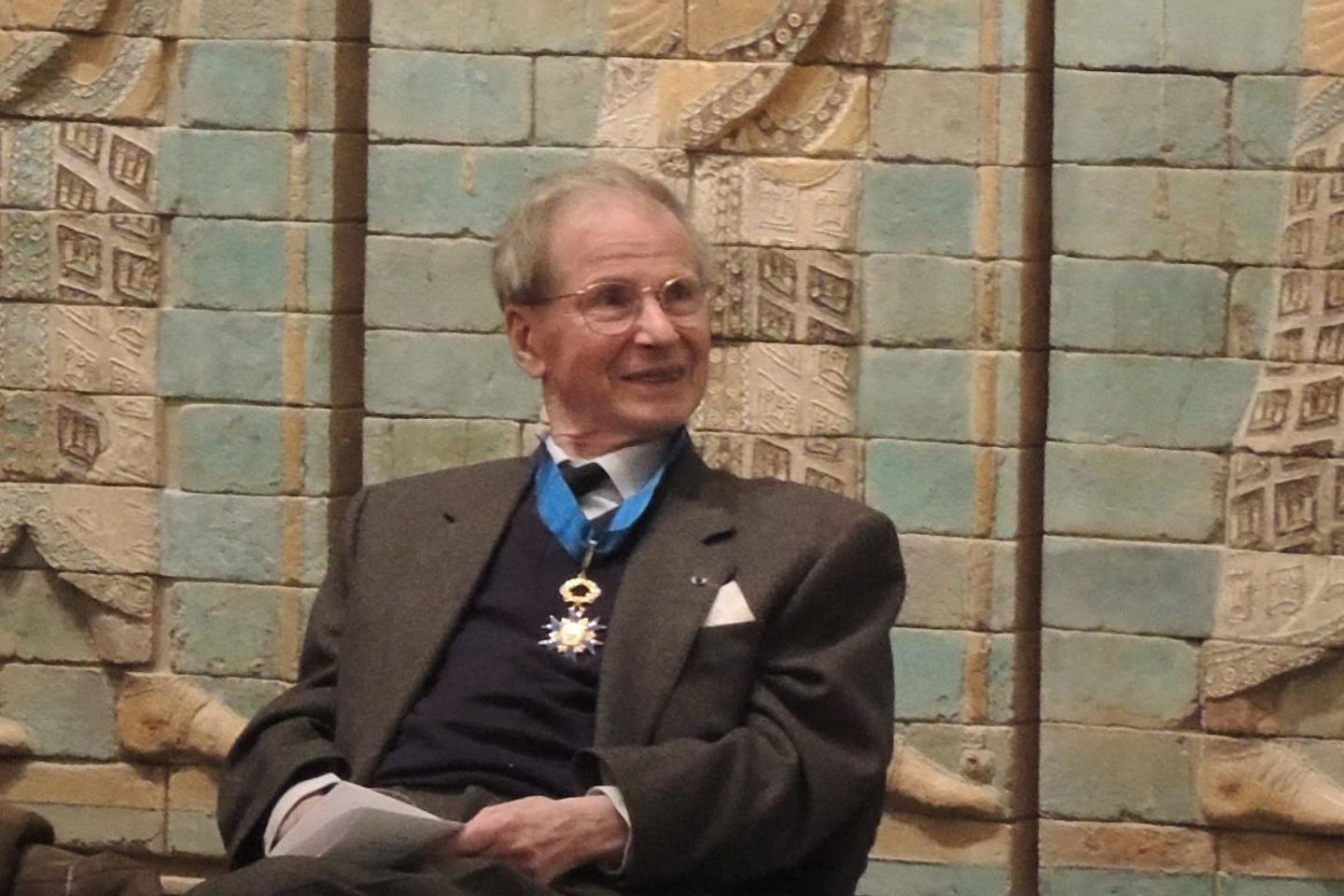 La mort de l’archéologue Pierre Amiet