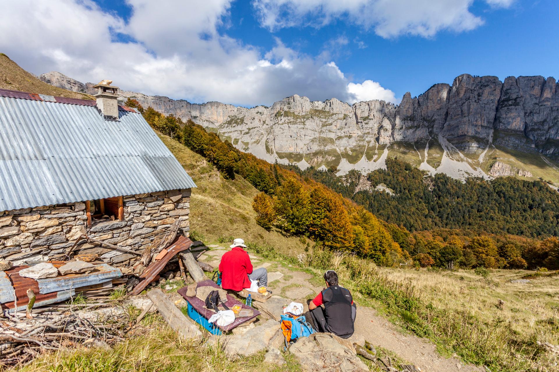 Le cirque de Lescun, une île verdoyante posée au milieu des Pyrénées