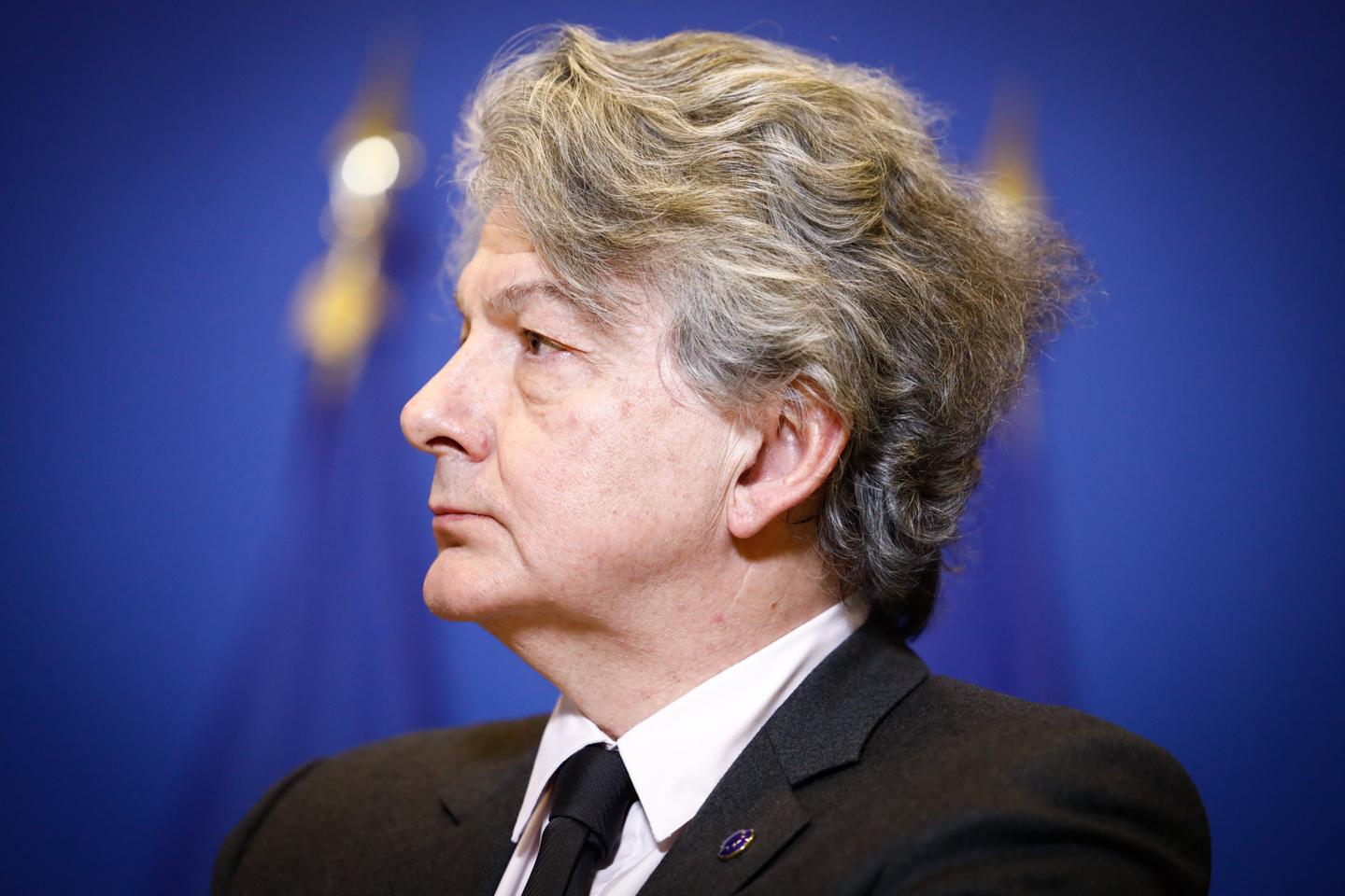 « Quand les portes ne lui sont pas ouvertes, il les enfonce » : Thierry ...