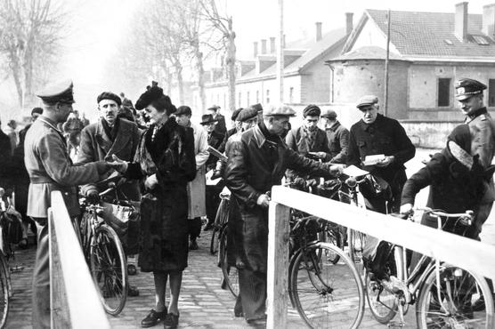 « La Ligne de démarcation, une France coupée en deux », sur France 3 ...