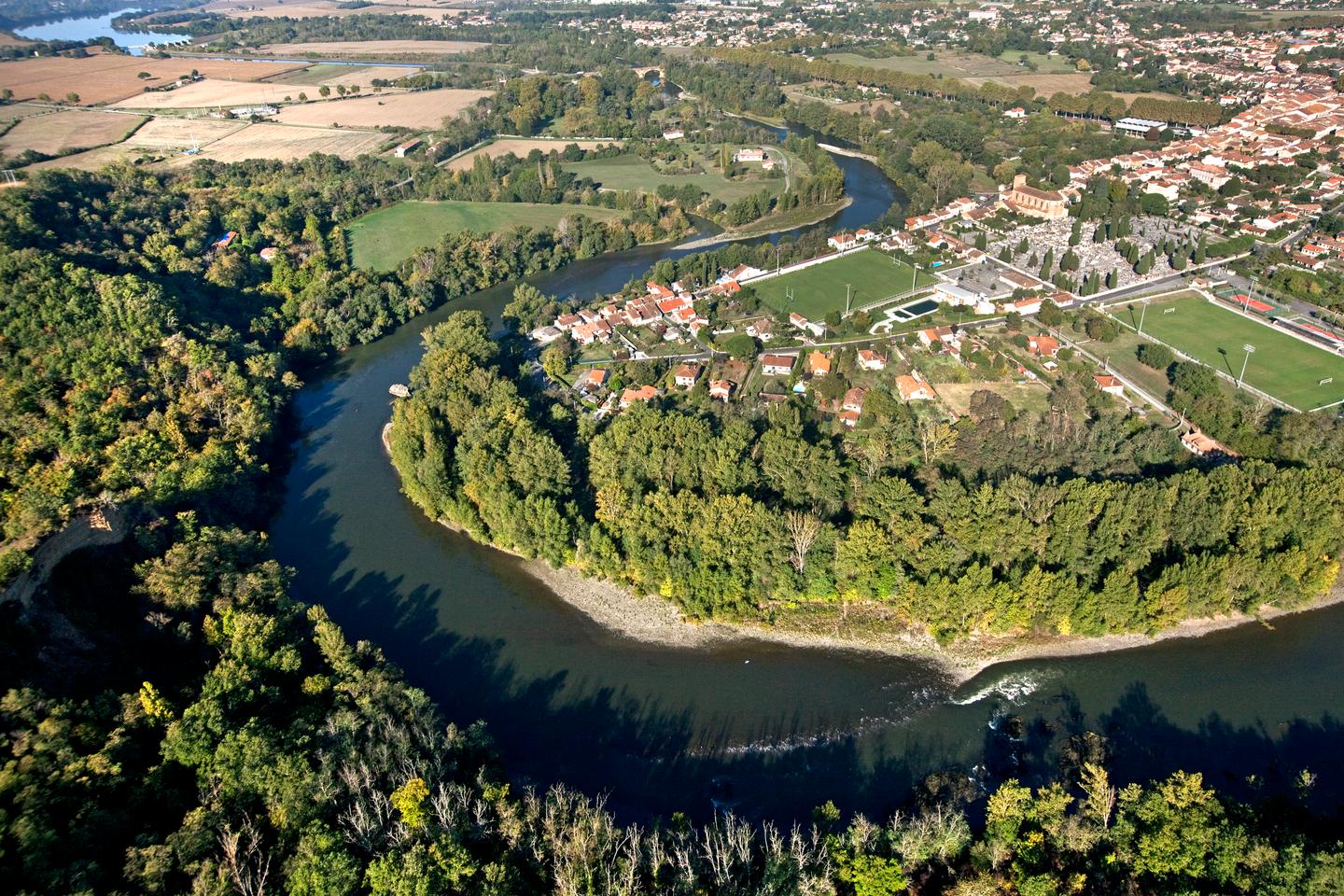 Chemin faisant le long de la Garonne