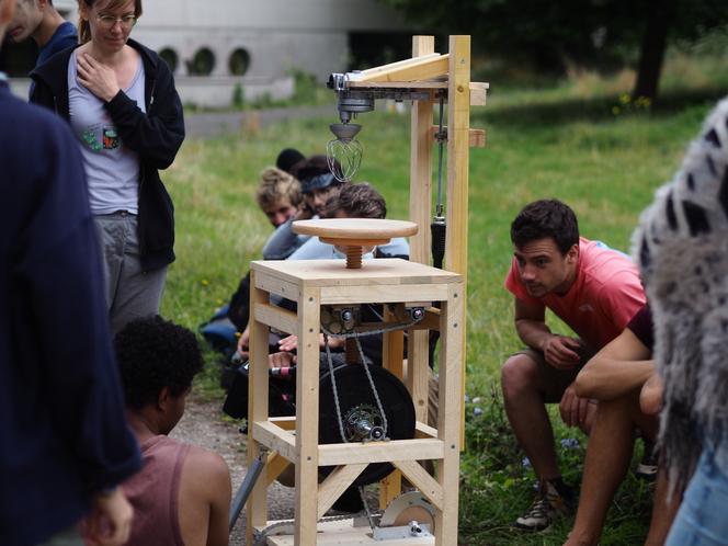 Simplicité, sobriété… La conversion aux « low tech » de jeunes ingénieurs