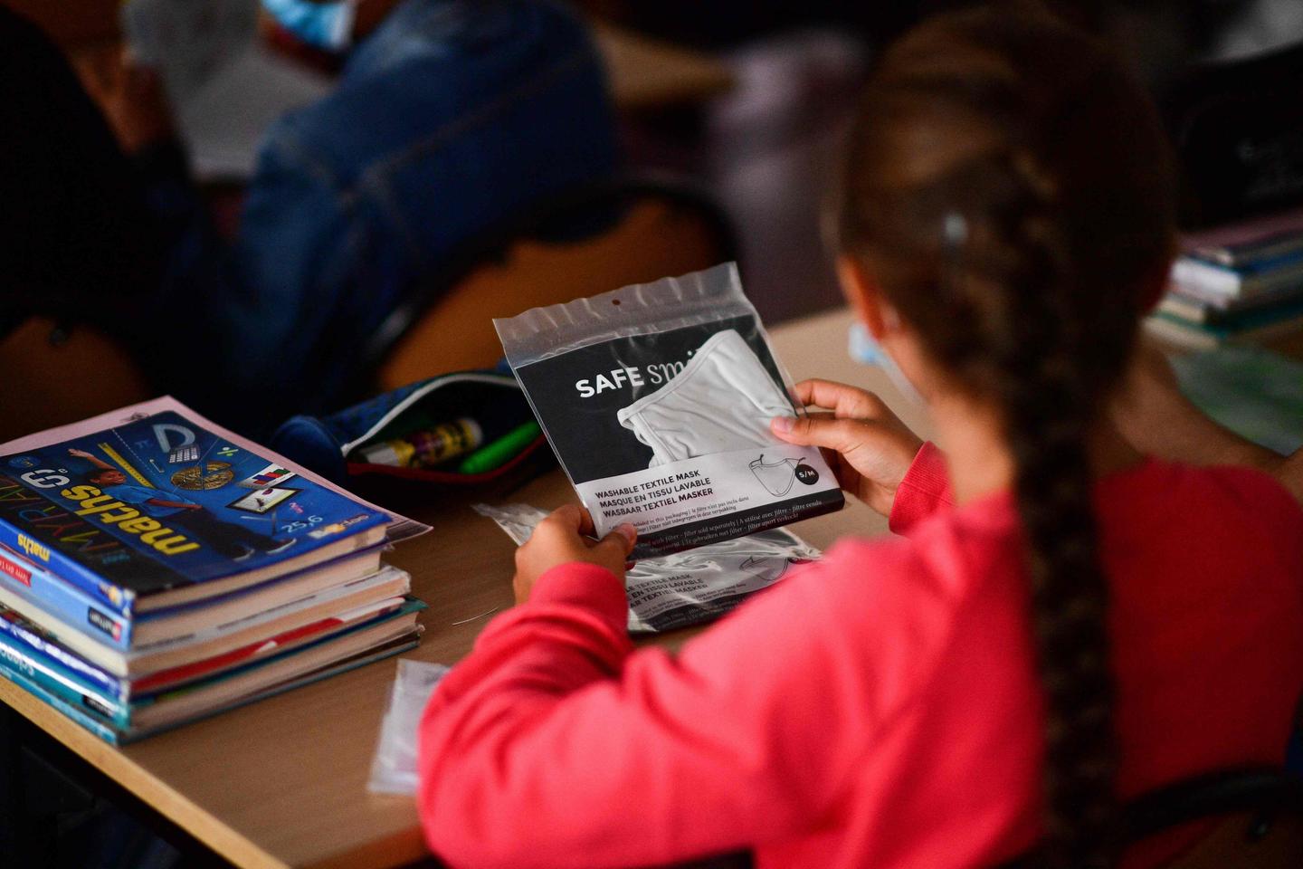 Parler de la vaccination contre le Covid-19 en classe, une gageure pour ...