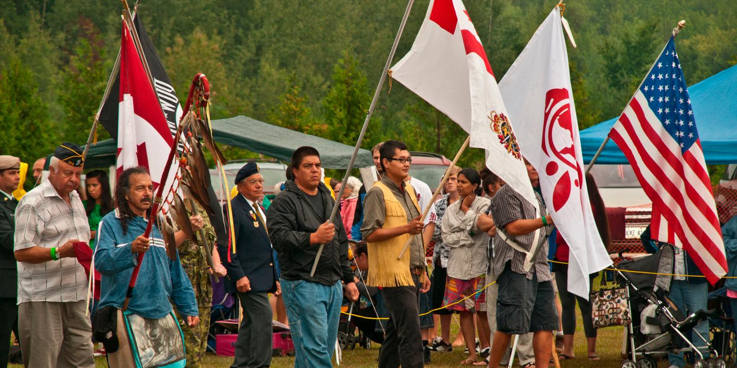 « Notre cœur bat à Wounded Knee », de David Treuer : le retour de l ...