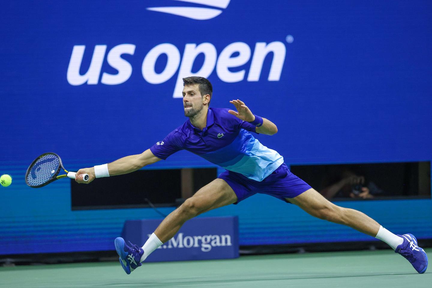 US Open : Novak Djokovic file en demi-finales et se rapproche de sa quête historique