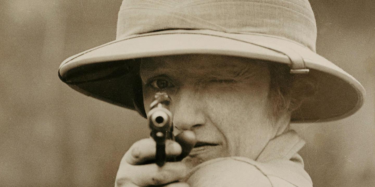 Anonymous photo and its mystery halo compensates collectors | Altus Intel