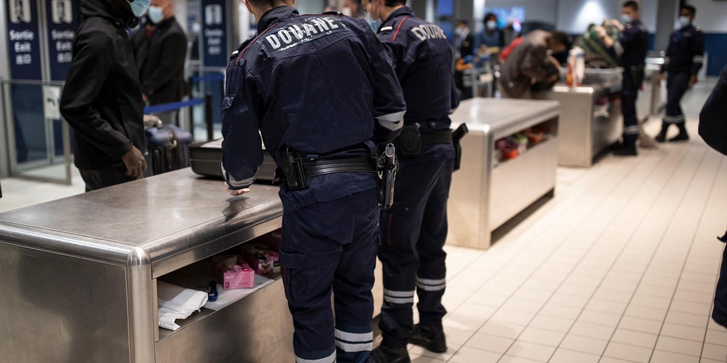 Contrôles aux frontières : deux notes confidentielles mettent un « coup ...