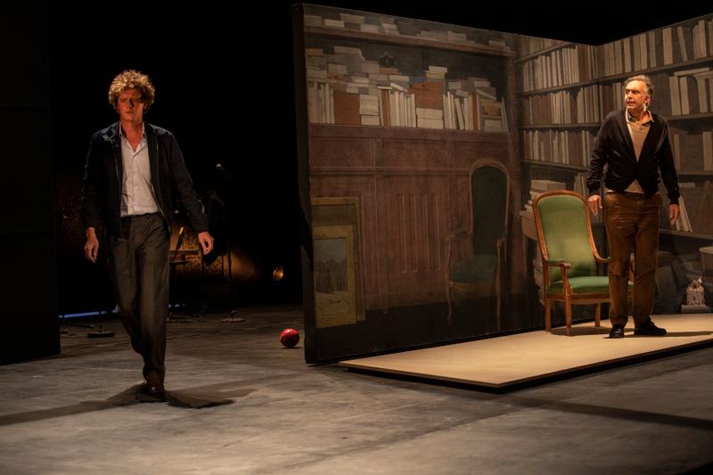 Au Théâtre de la Bastille, Nicolas Bouchaud revisite Claude Lanzmann