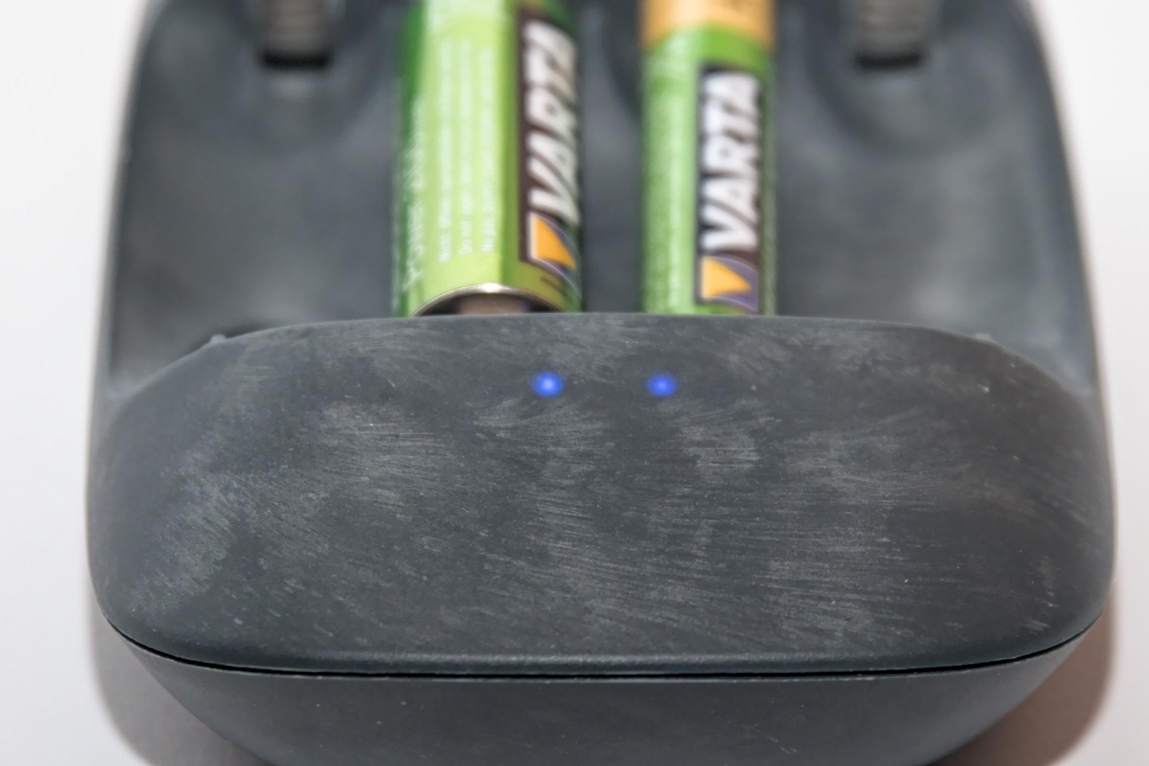 Les meilleurs chargeurs de piles AA et AAA 2023