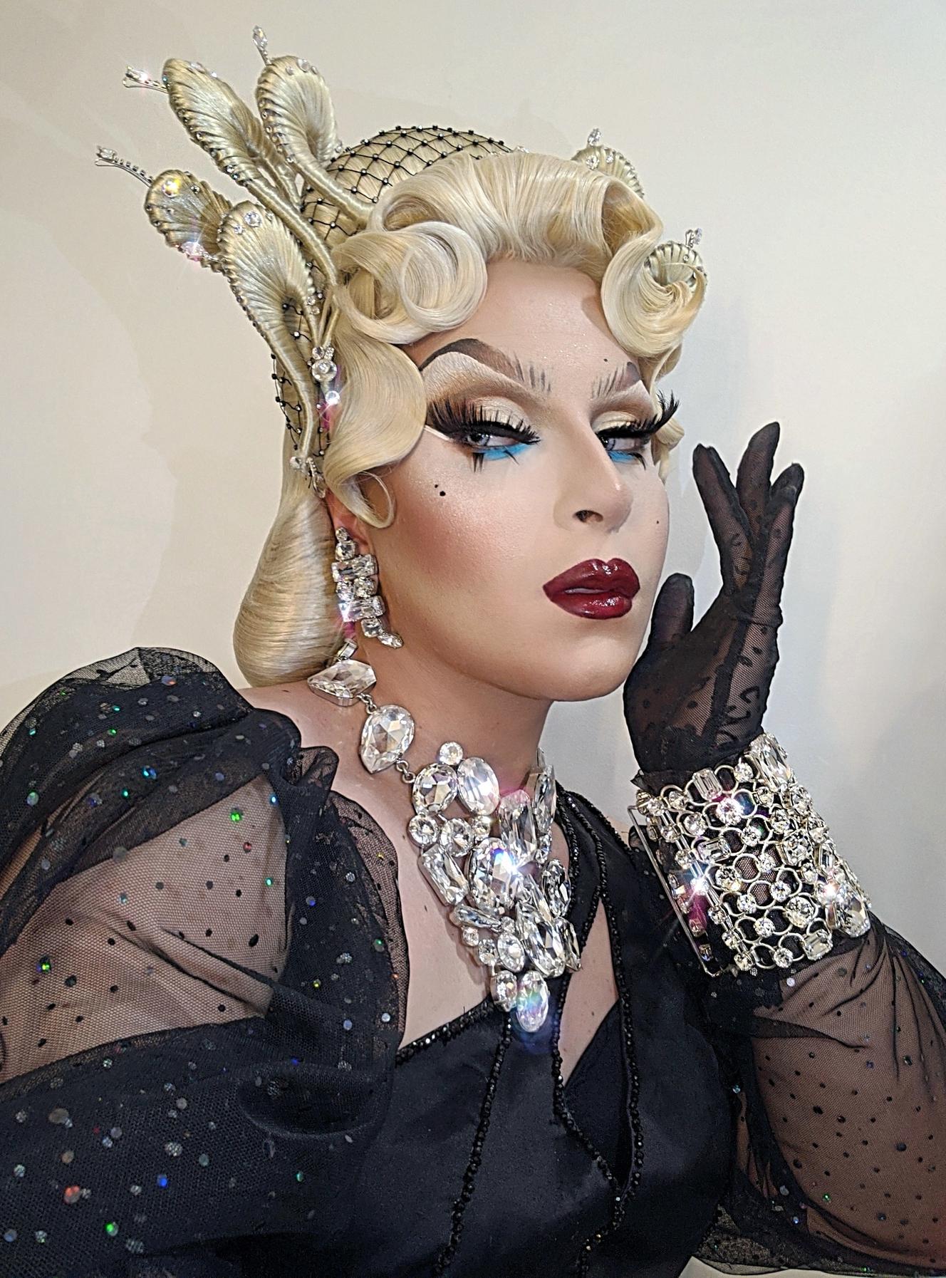 « Etre drag-queen ou drag-king, ce n’est pas seulement adopter un look ...