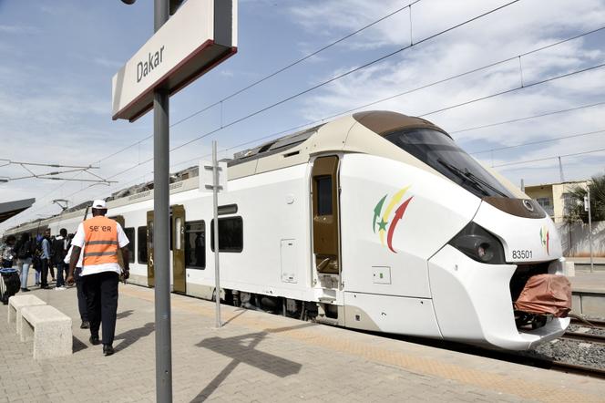 Le Sénégal a lancé la deuxième phase du train express de Dakar