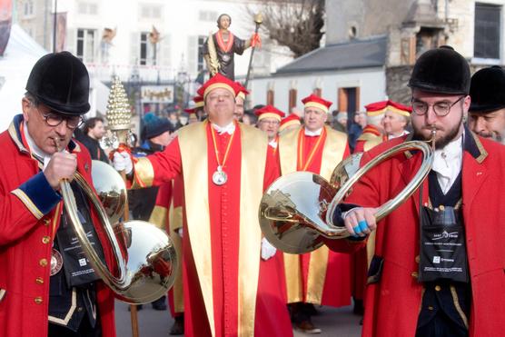Quand les chevaliers du Tastevin célèbrent le bourgogne