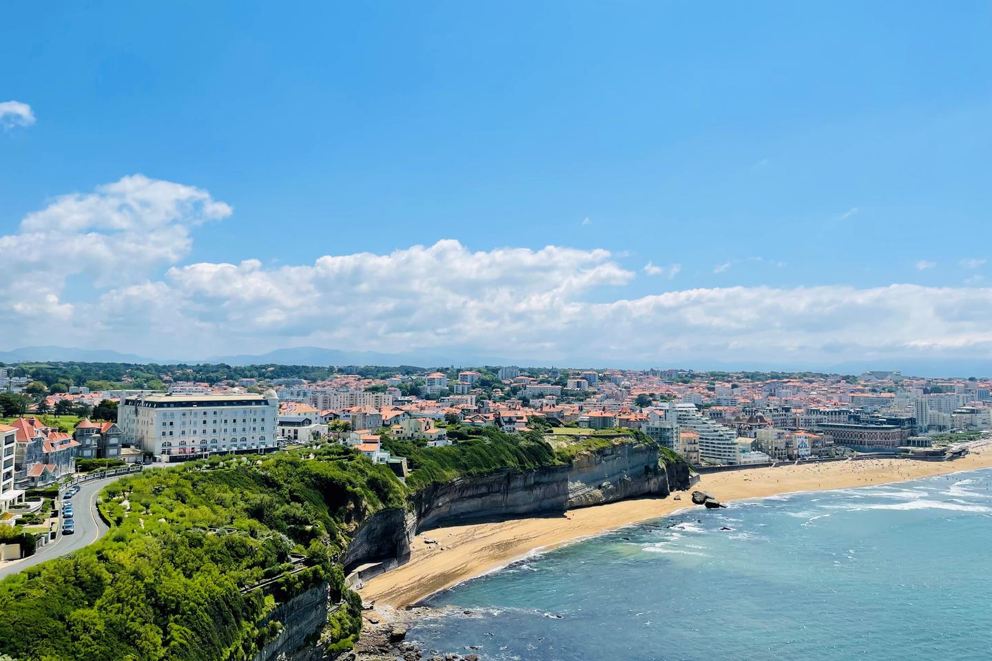 Surf, virée gourmande, balade en bord de mer... 48 heures à Biarritz
