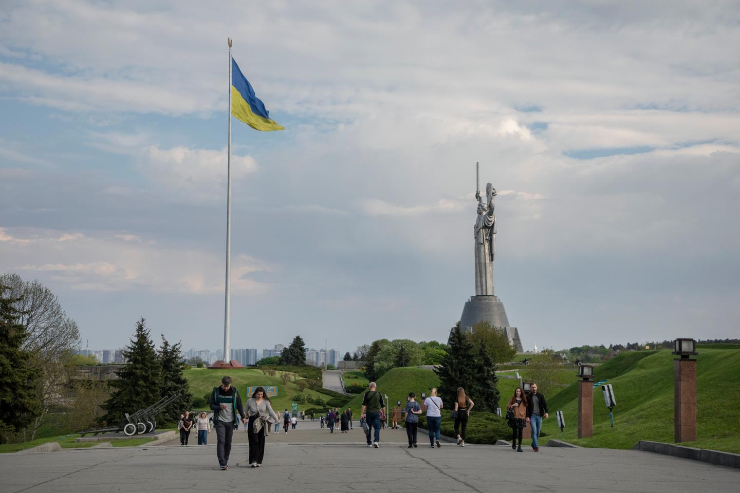 Ukraine marks May 8 Remembrance Day with violence, blood and tears
