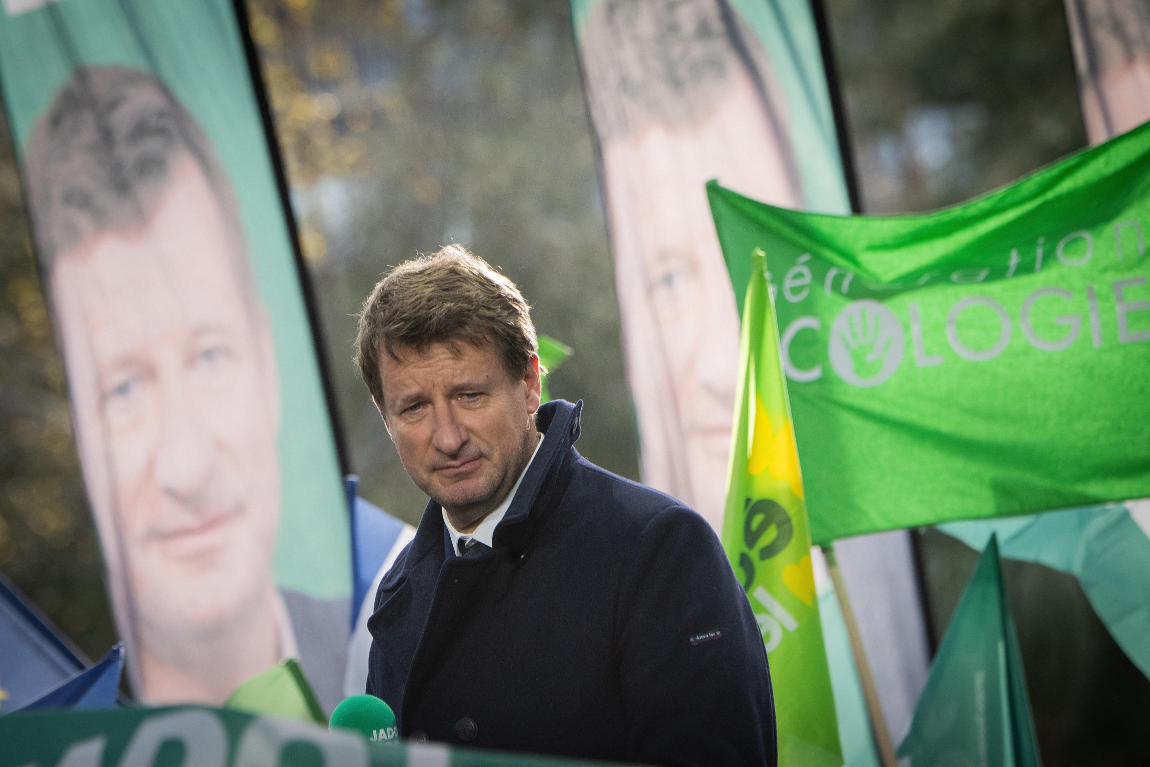 Caiu na net novinha nua