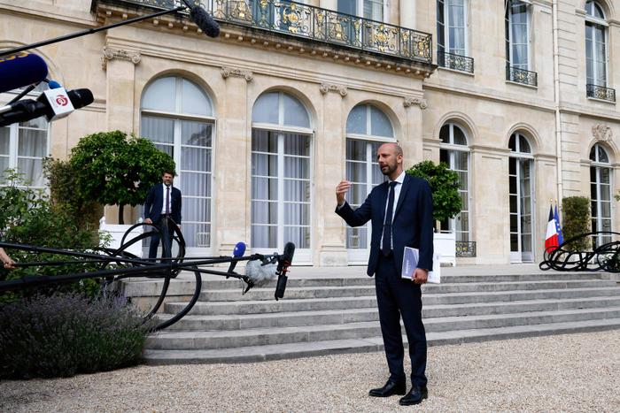 Fonctionnaires : le point d’indice sera revalorisé de 1,5 % au 1ᵉʳ juillet