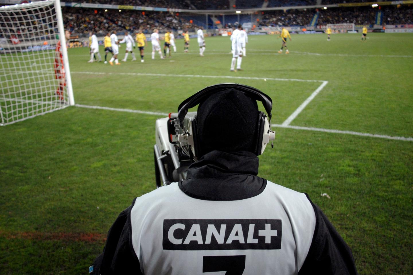 Coupes Deurope De Football Canal Remporte « Lintégralité Des