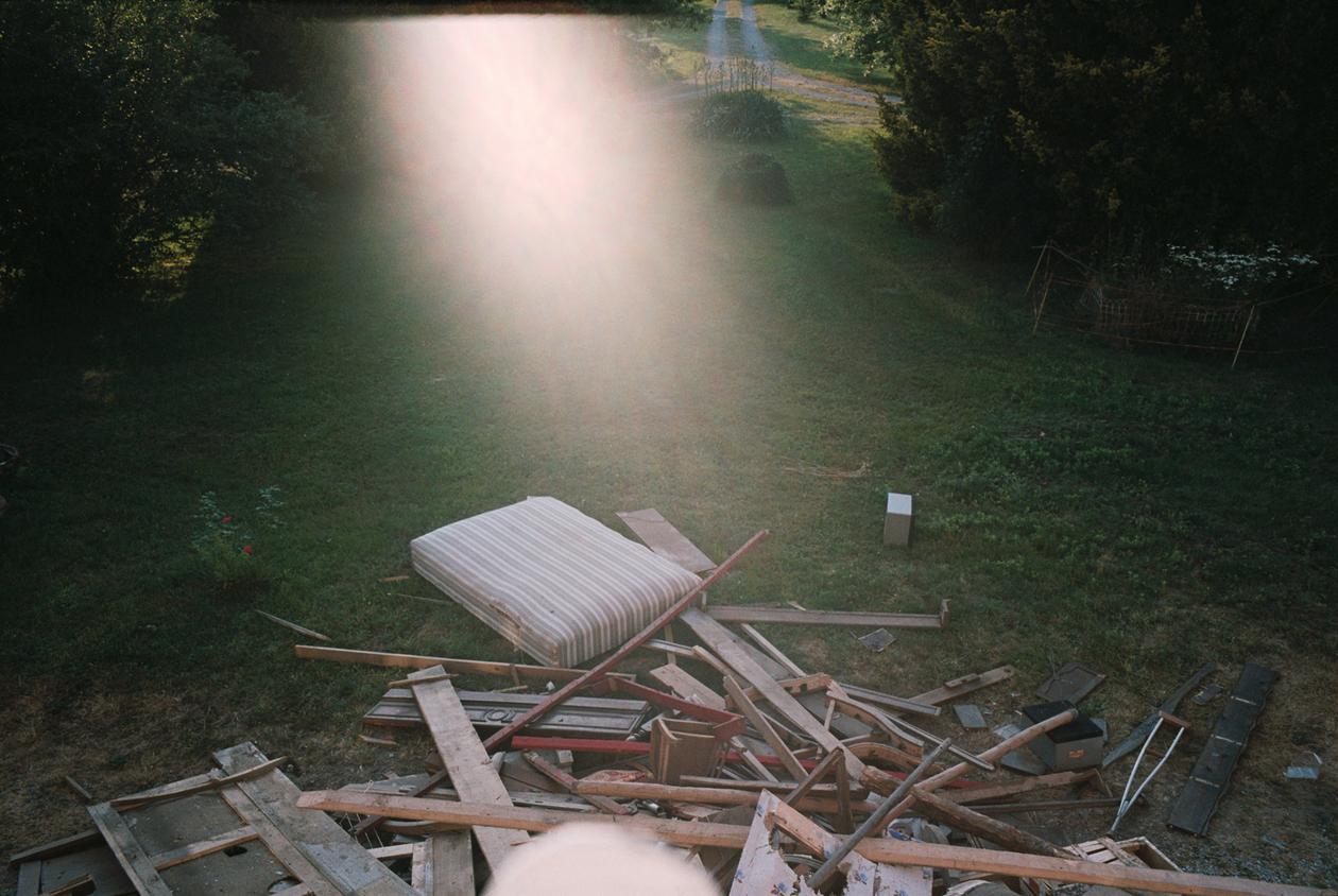 Le bouleversant album de famille de Julien Magre, prix Niépce 2022