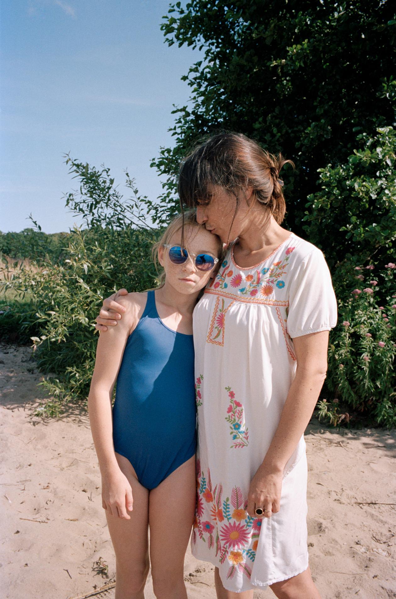 Le bouleversant album de famille de Julien Magre, prix Niépce 2022