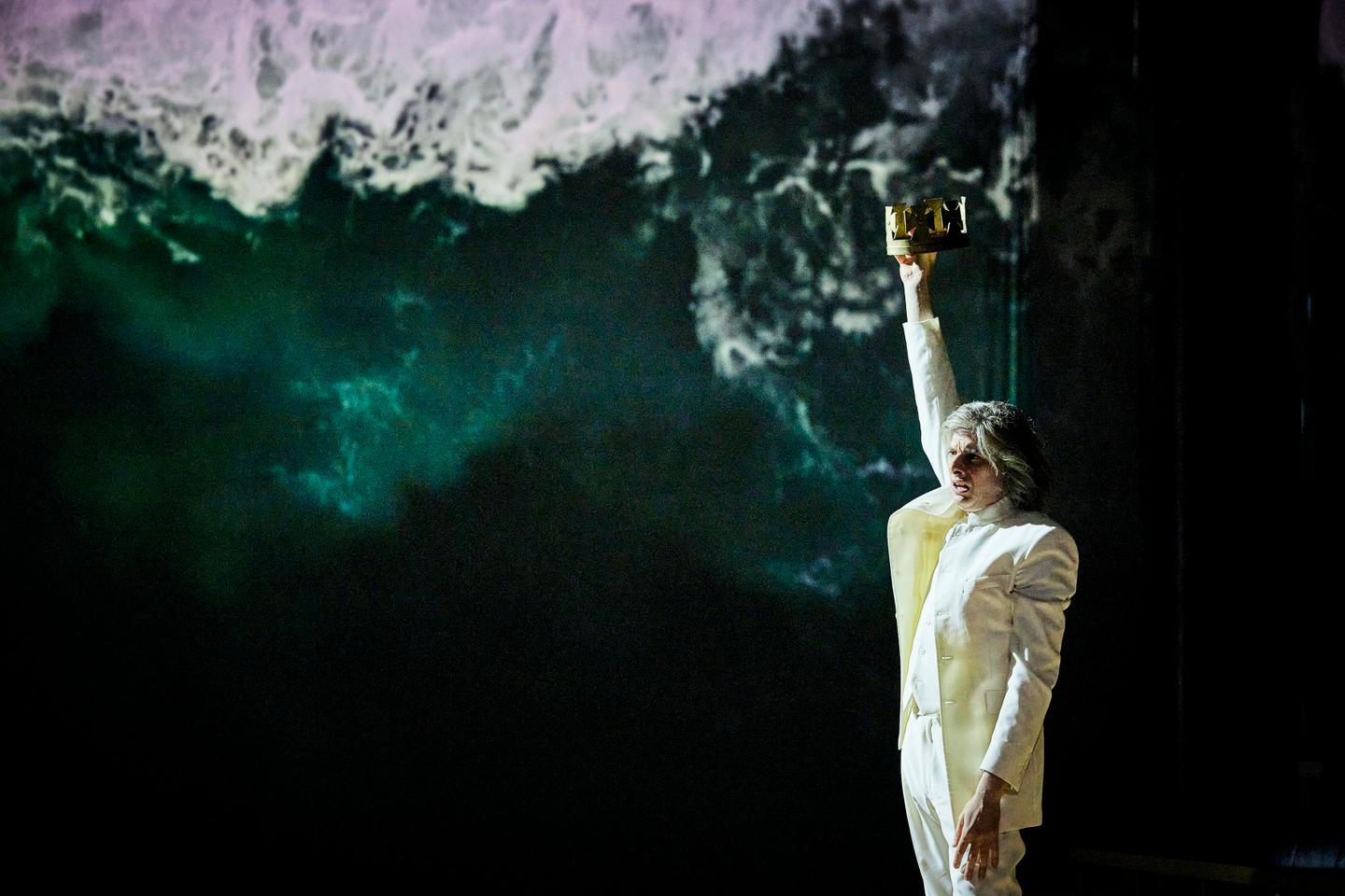 A Avignon, Shakespeare, perdu dans « La Tempesta », retrouve son âme ...