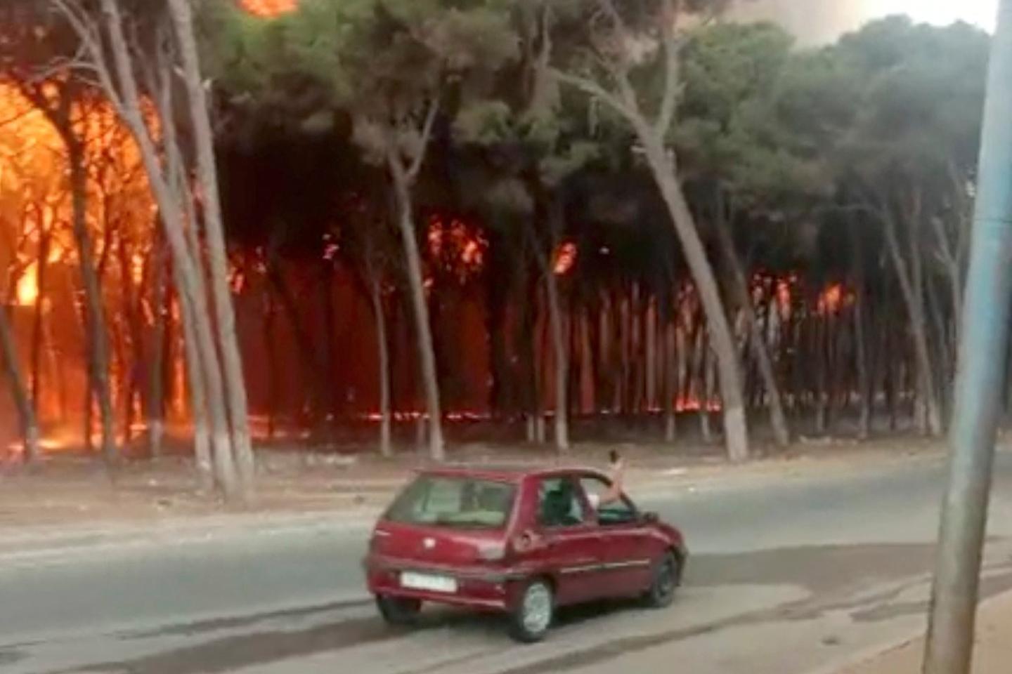 Au Maroc, deux morts dans de nouveaux incendies