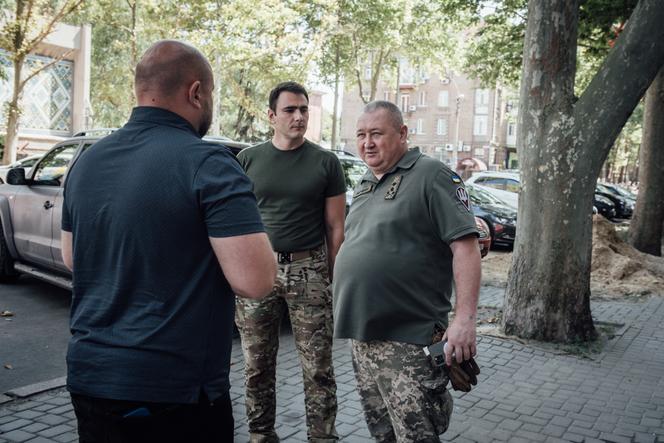 Ukraine's General Marchenko returns to Mykolaiv a hero