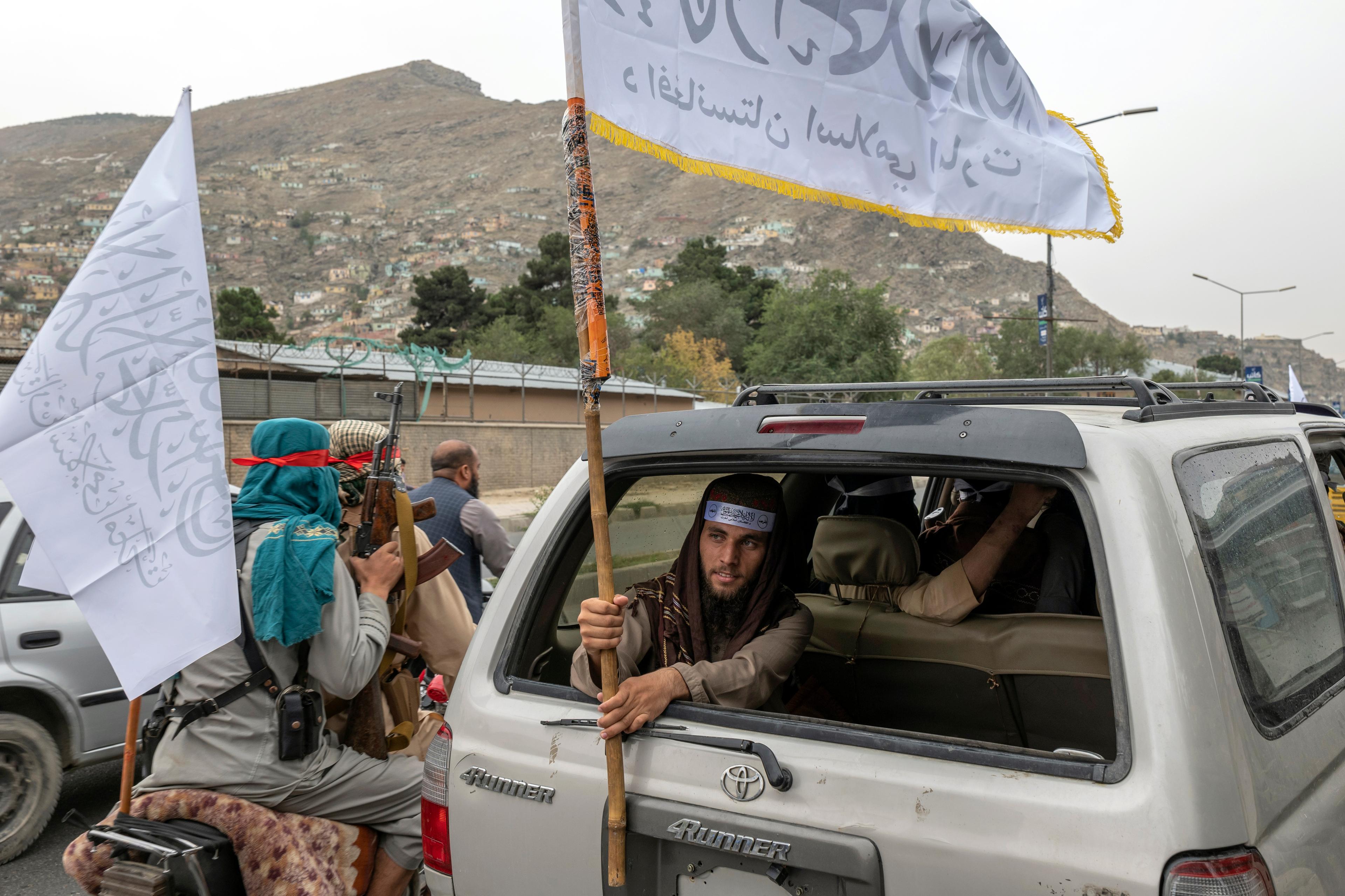 Les talibans célèbrent le premier anniversaire de leur retour au ...