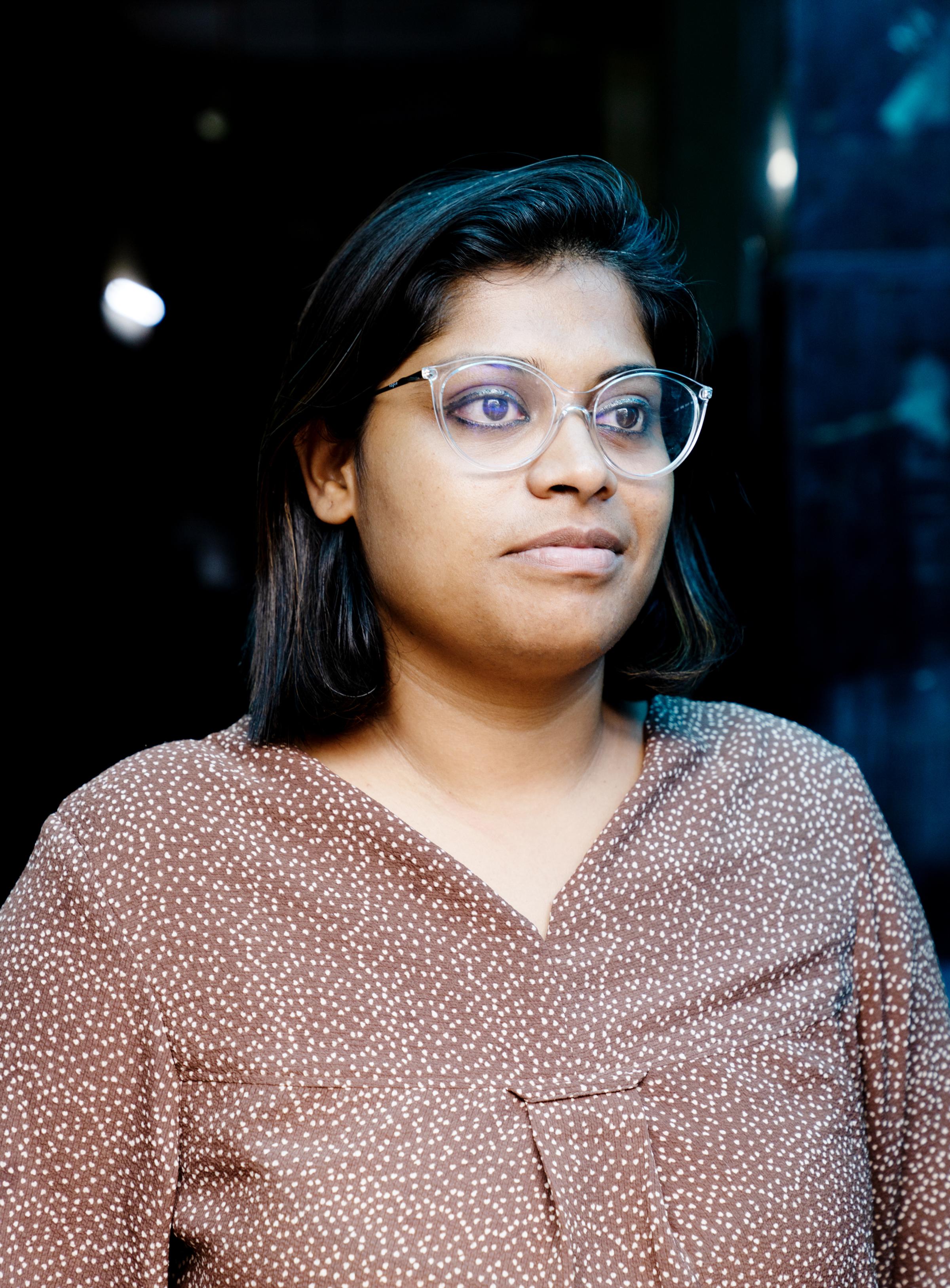 India's 'sand mafias have power, money and weapons'