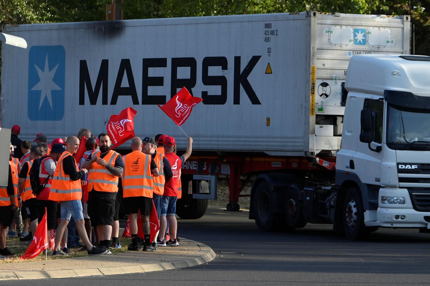 UK dock workers union threatens more strikes if pay demand not met