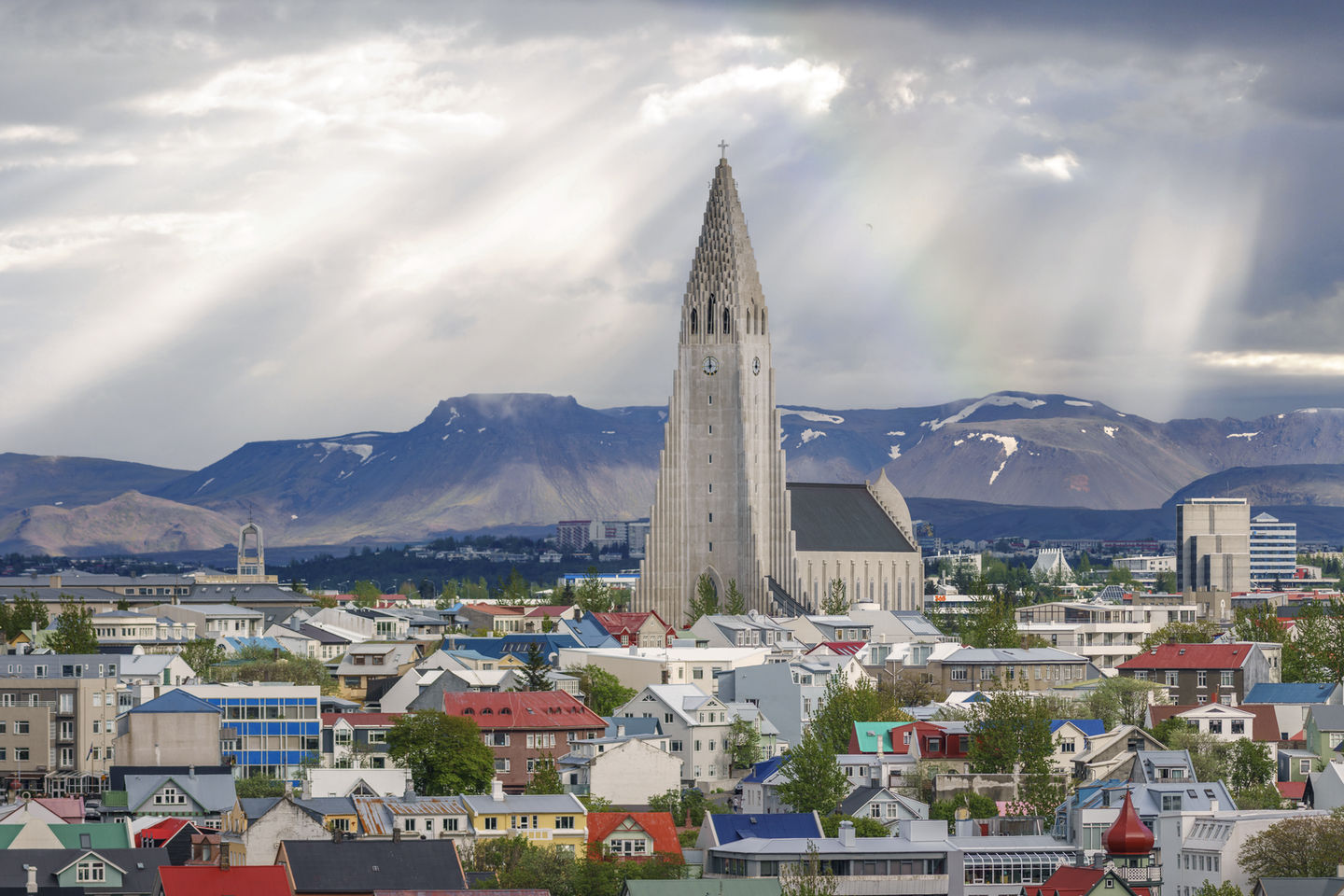 Iceland's population to hit 400,000