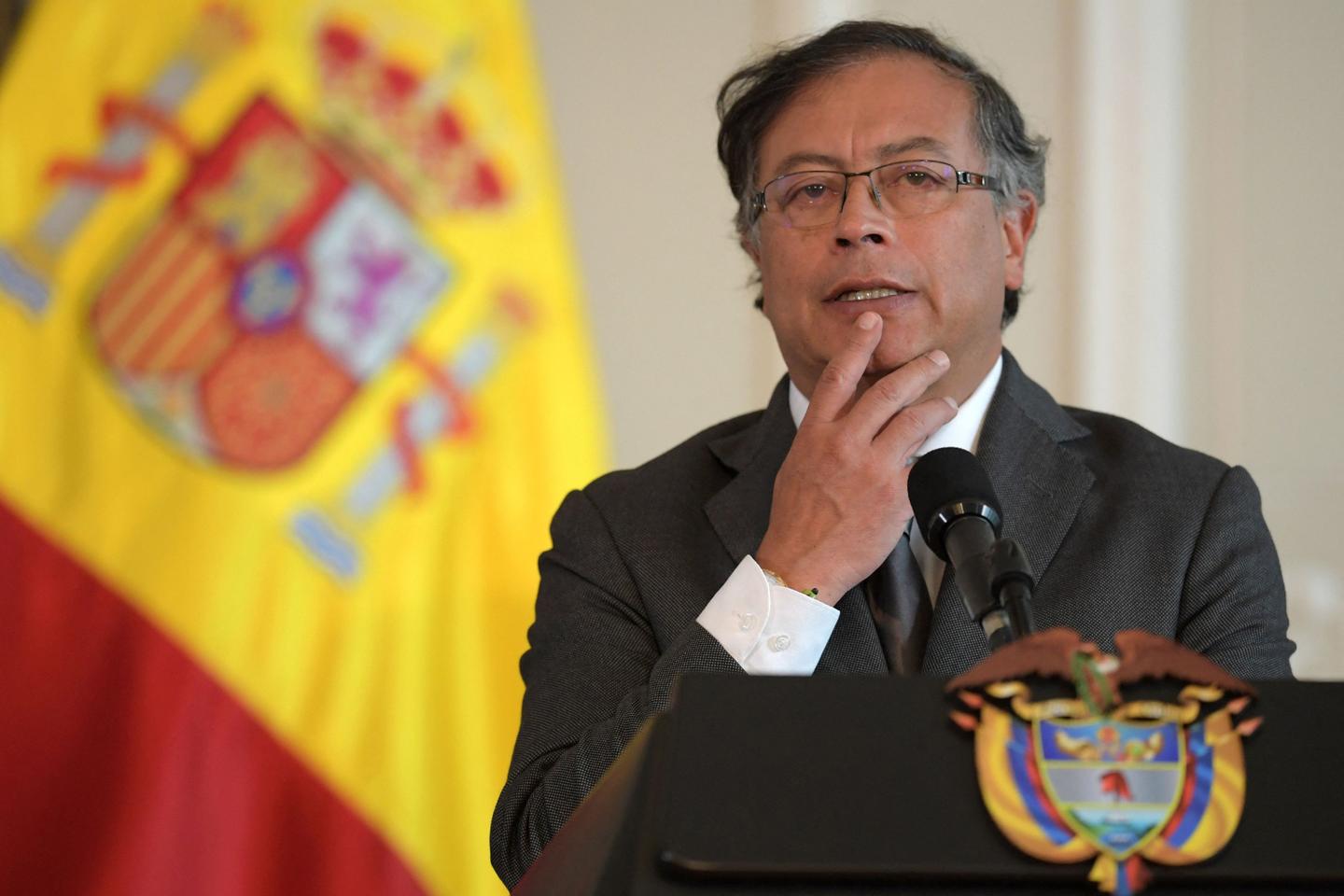 Venezuela and Colombia restore diplomatic ties after three-year break