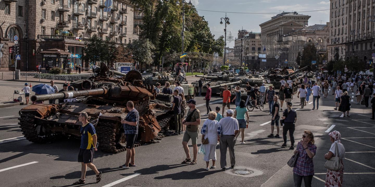 After six months of war and resistance, Kyiv celebrates a day of pride