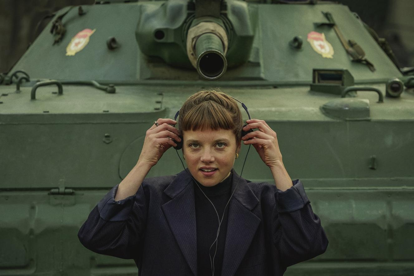 « Kleo », sur Netflix : les tribulations comiques et macabres d’une agente de la Stasi