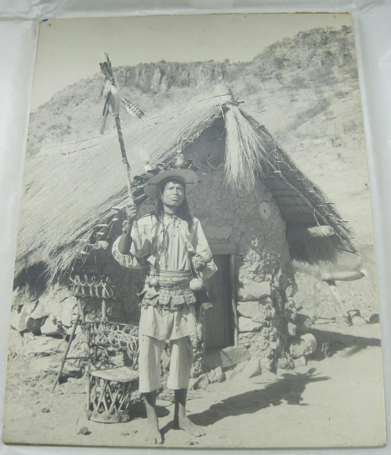 « Le Rocher blanc », d’Anna Hope, le roman né d’un rite wixarika